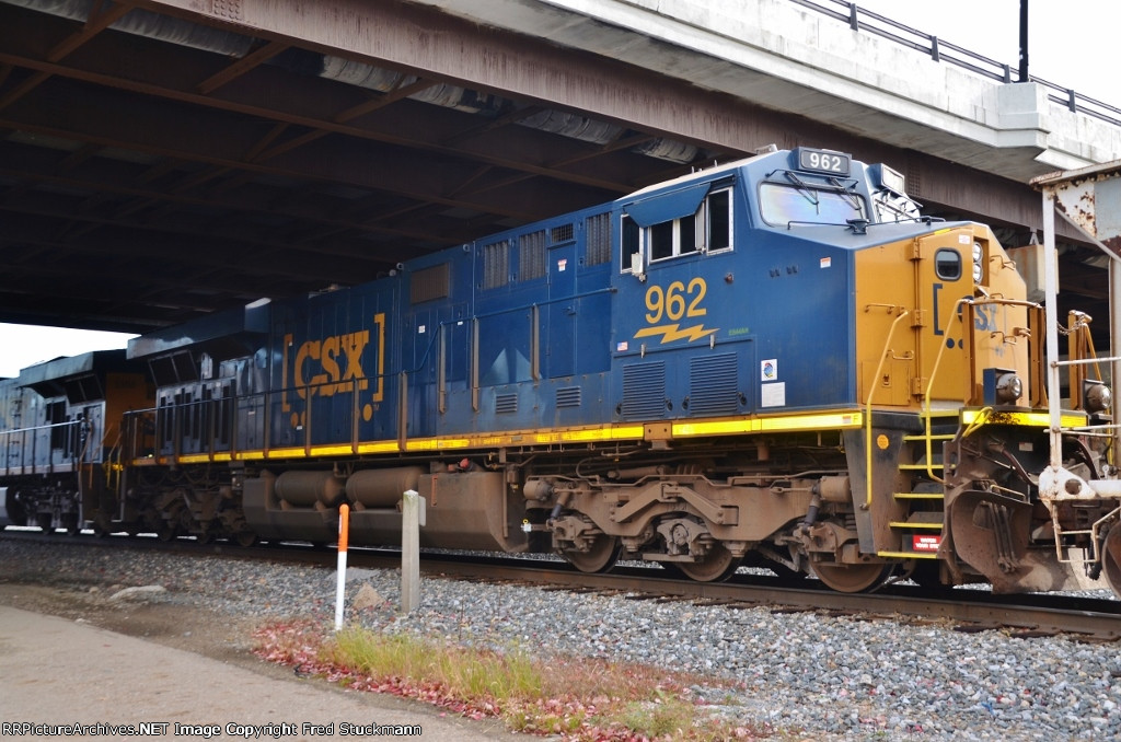 CSX 962